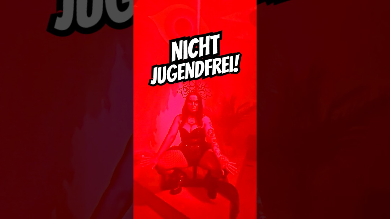 🔞NICHT JUGENDFREI! #halloween #scary #plopsaland #horror #maze # ...